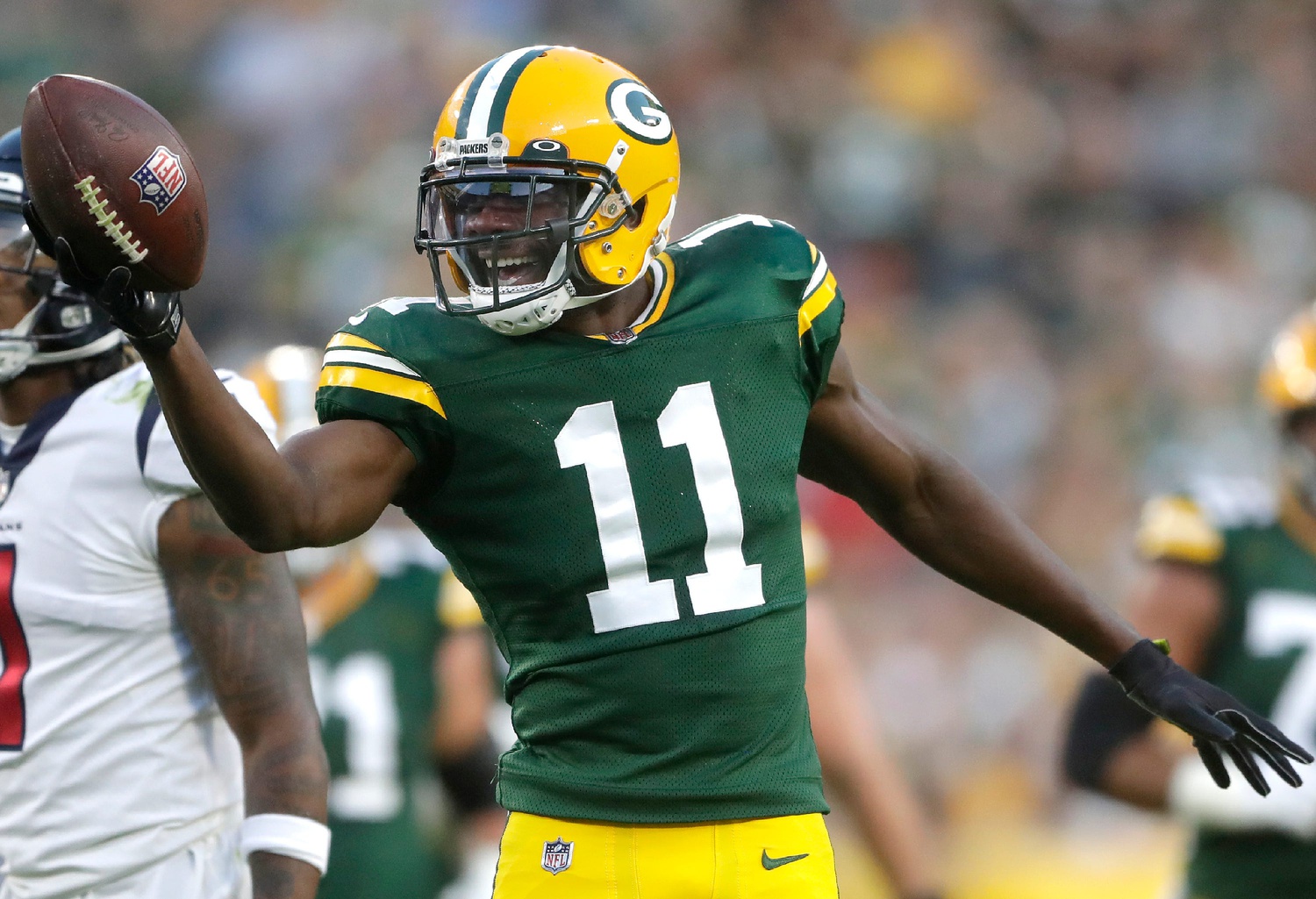 Former Packers' Tight End Switching to Basketball