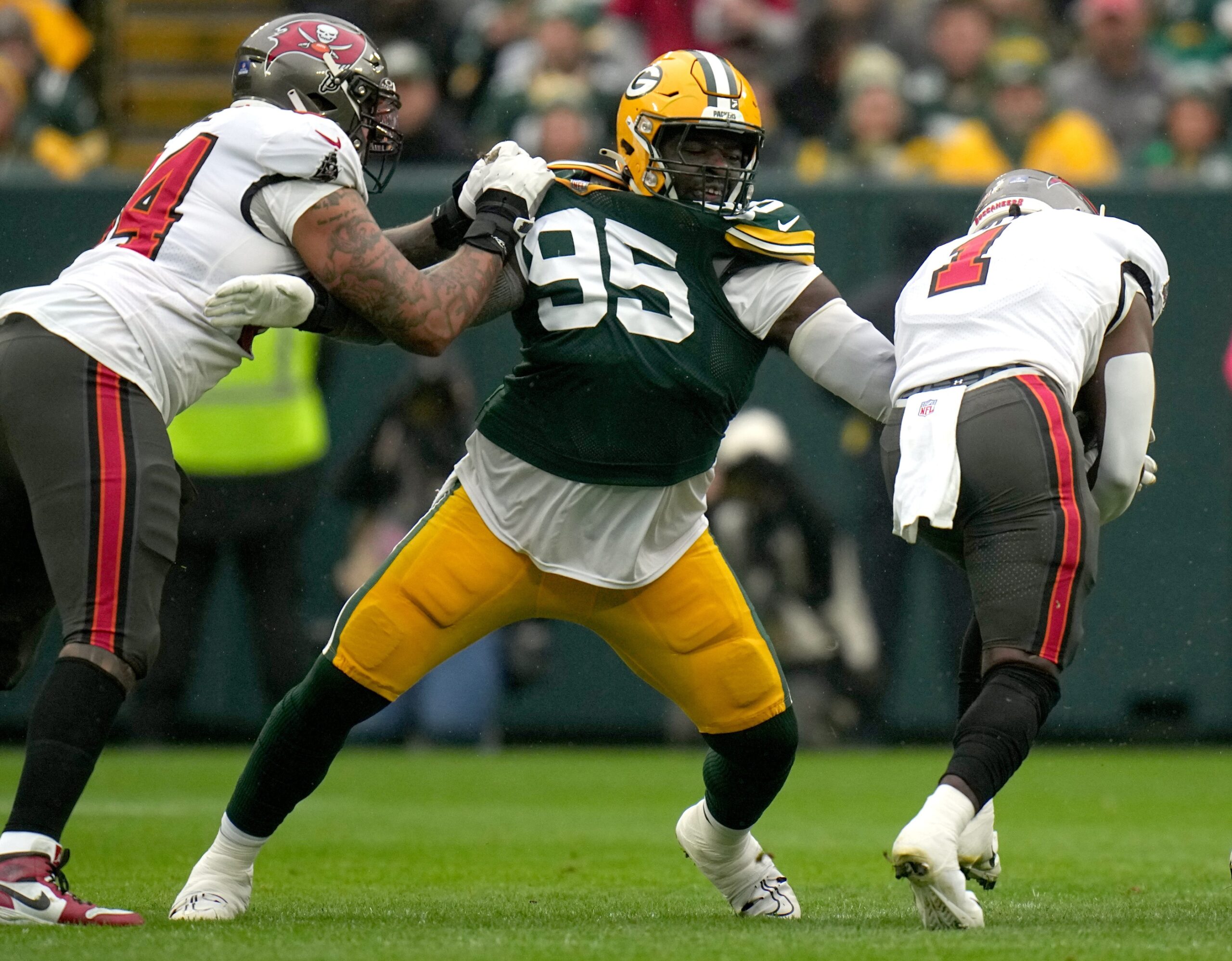 Analyst Names Packers Devonte Wyatt a 2024 Breakout Candidate